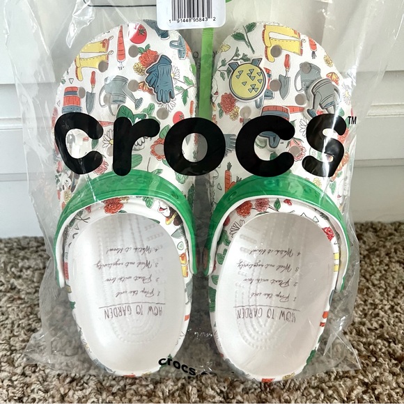 Disney | Shoes | Disney Park Crocs Epcot International Flower Garden ...